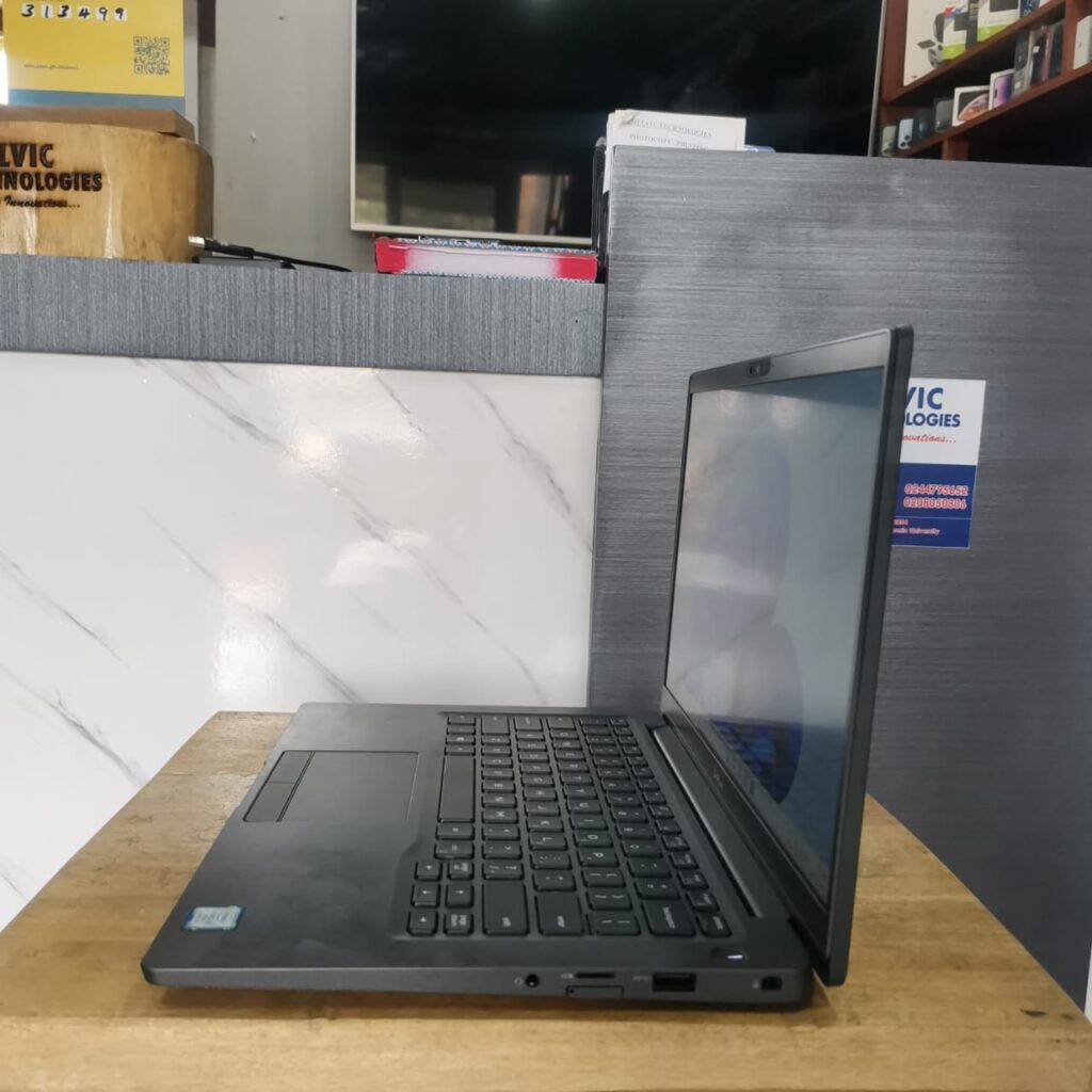 DELL LATITUDE 7400 INTEL CORE i5 – 8TH GEN 256GB RAM 8GB RAM 14 INCH ...